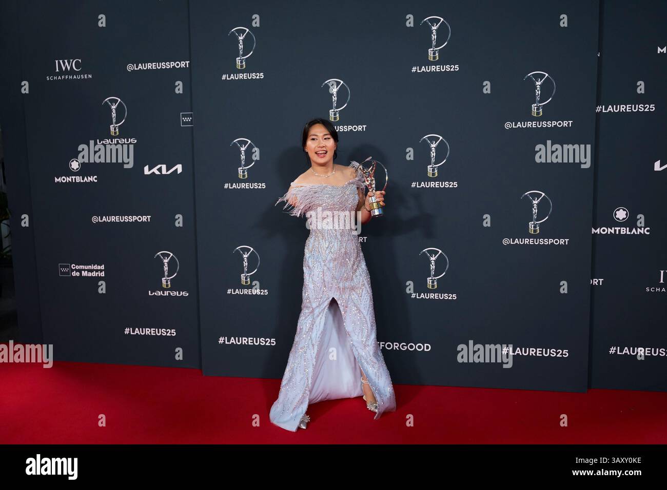 Jiang Yuyan collected the Laureus World Sportsperson of the Year with a ...