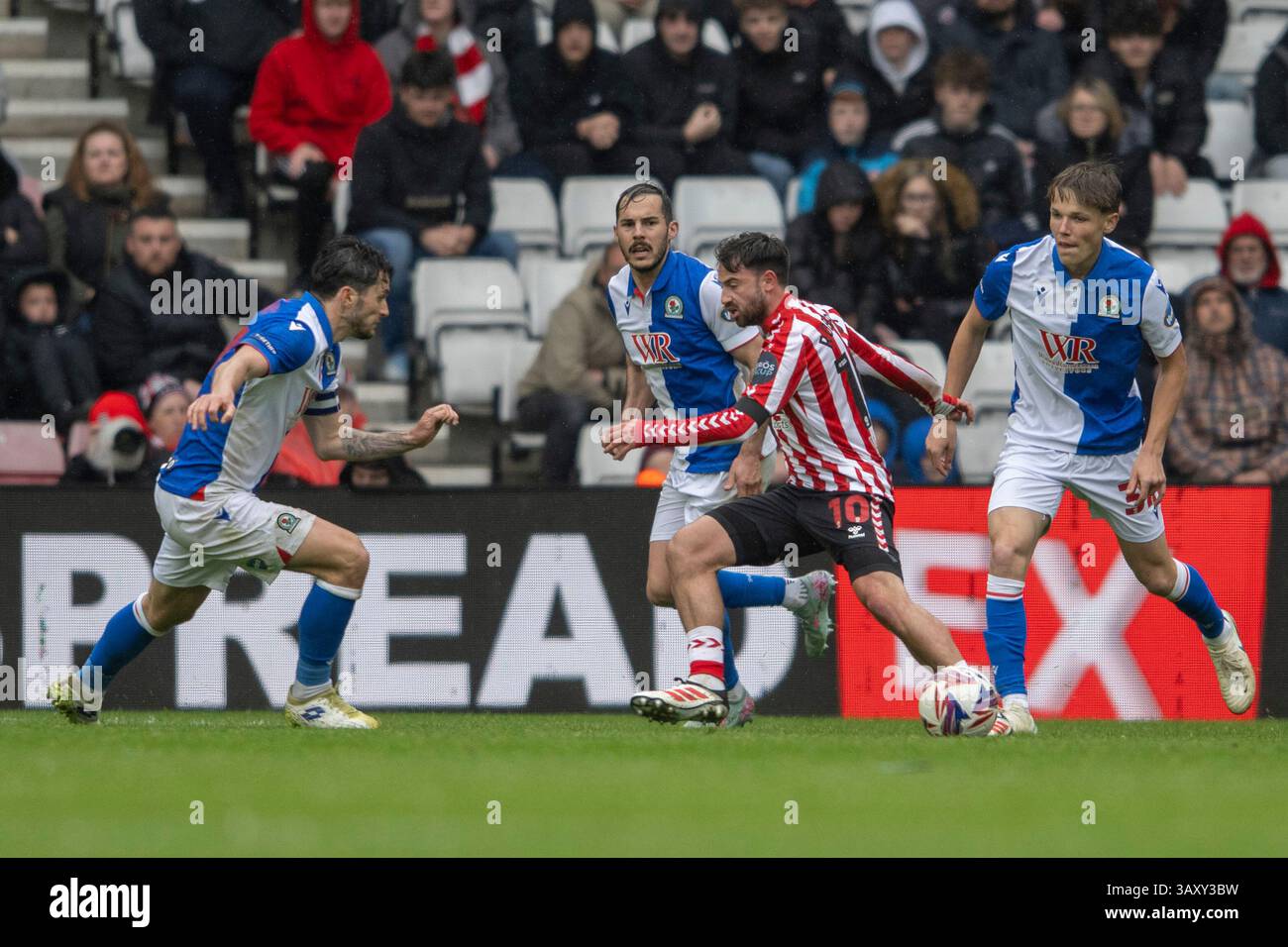 Sunderland on Monday 21st April 2025. Sunderland's Patrick Roberts ...