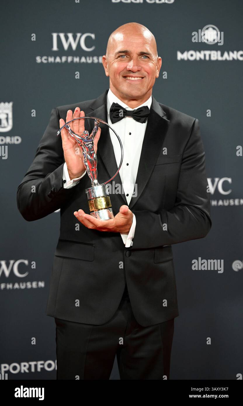 Kelly Slater poses with his Laureus 2025 Award on April 21, 2025, in ...