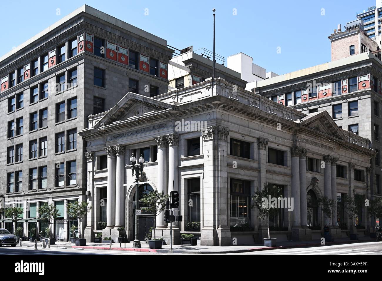 LOS ANGELES, CALIFORNIA - 7 APR 2025: The Farmers and Merchants Bank ...