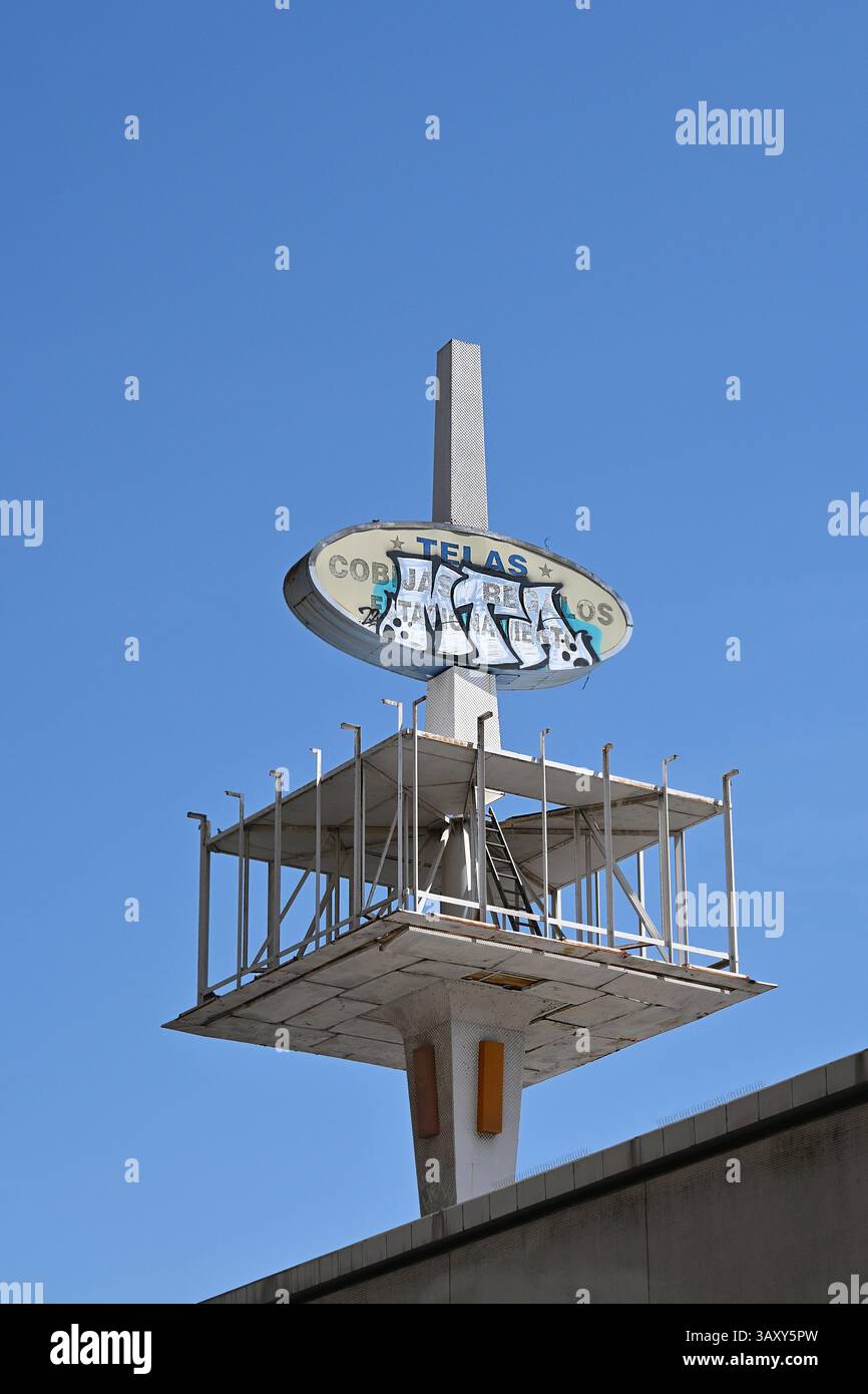 LOS ANGELES, CALIFORNIA - 7 APR 2025: Retro sign on the Merchanidse ...