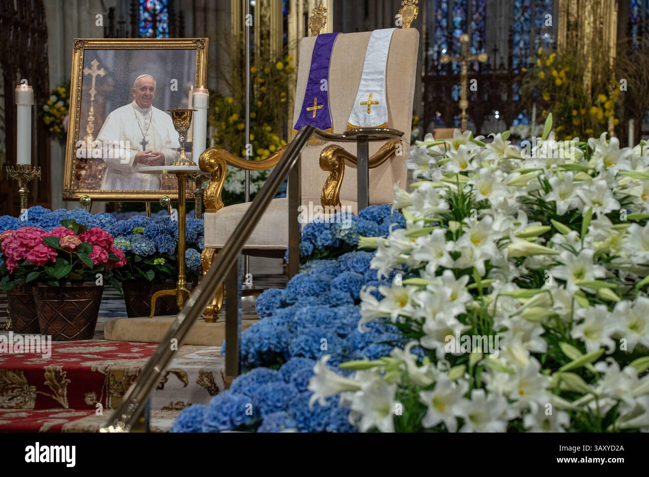 Manhattan, United States. 21st Apr, 2025. Images of Pope Francis sit at ...