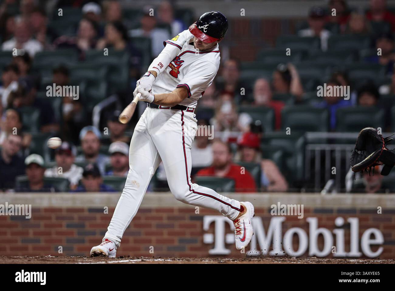 Atlanta Braves' Matt Olson hits a game-tying single to right field in ...