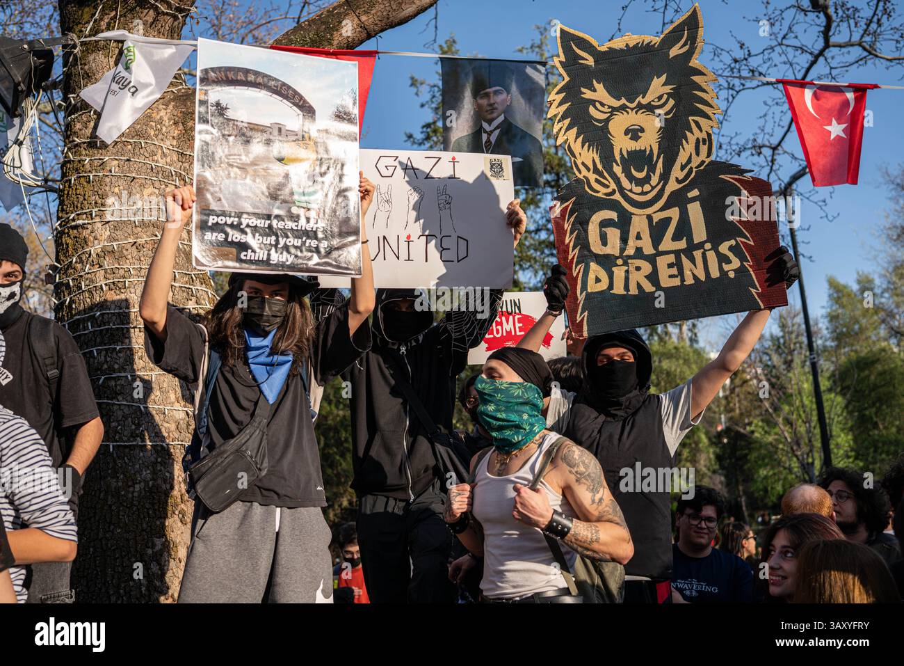 Ankara, Turkey. 21st Apr, 2025. A high school student carries a placard ...