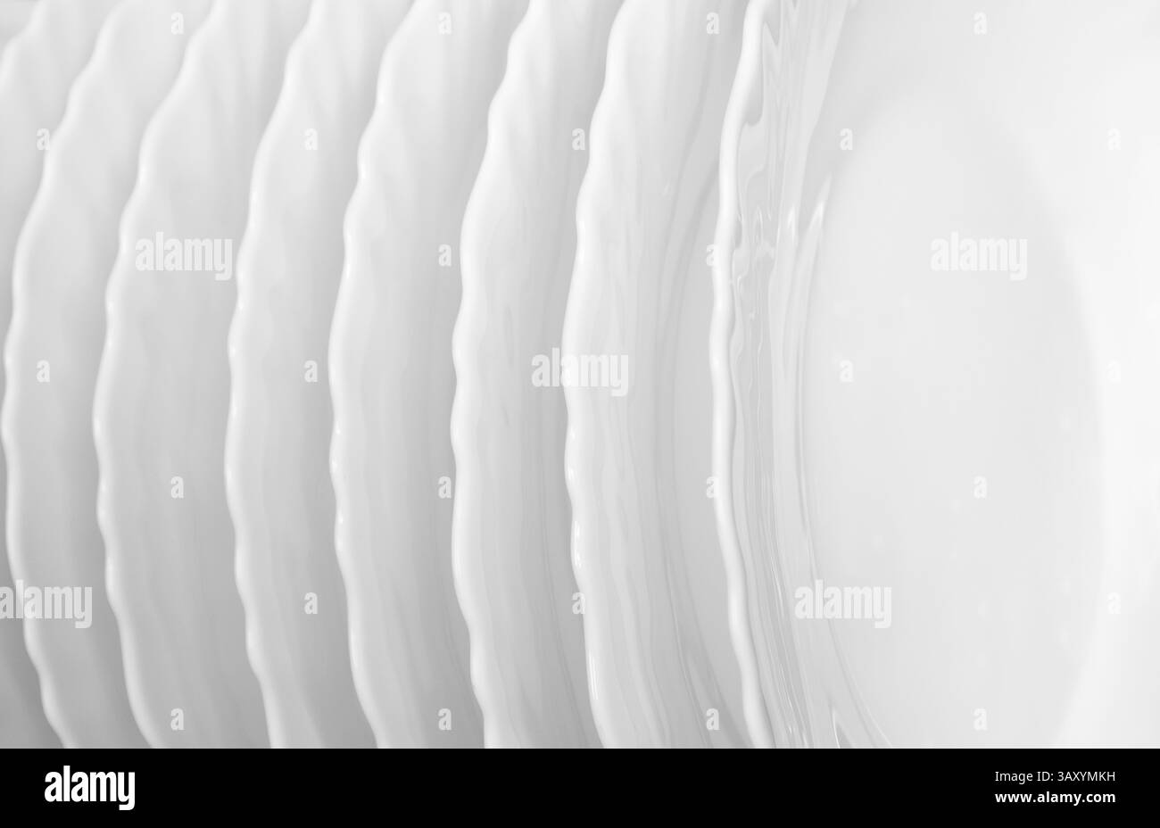 Clean empty ceramic plates texture backgroud. Clean dishes in a row ...