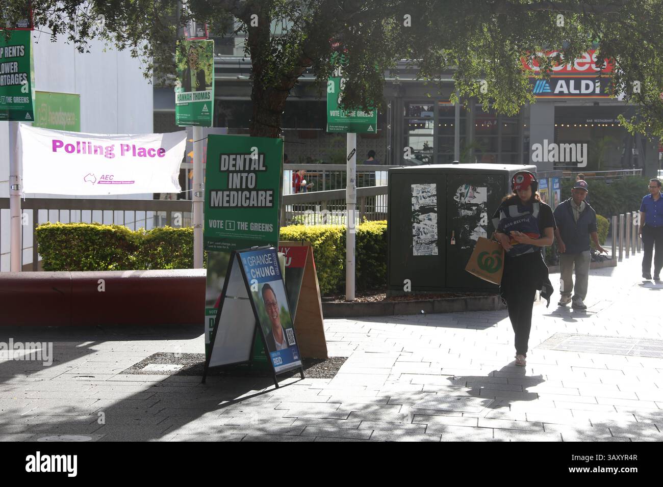 Sydney, Australia. 22nd April 2025. Early voting begins for the 2025 ...
