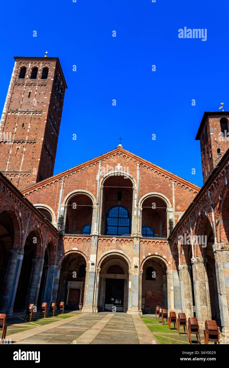 Exterior basilica sant ambrogio hi-res stock photography and images - Alamy