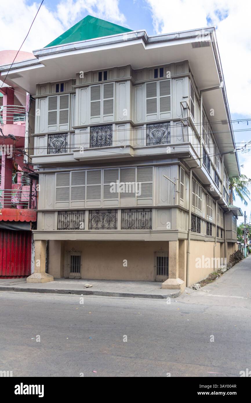 Old rustic house stands hi-res stock photography and images - Alamy