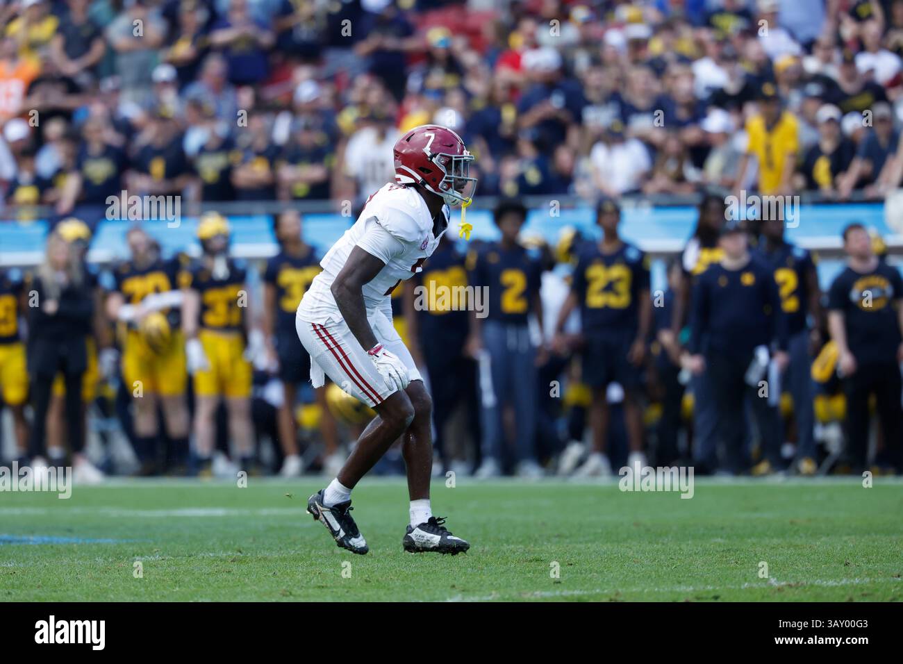 Alabama defensive back DaShawn Jones (7) looks to defend during the ...