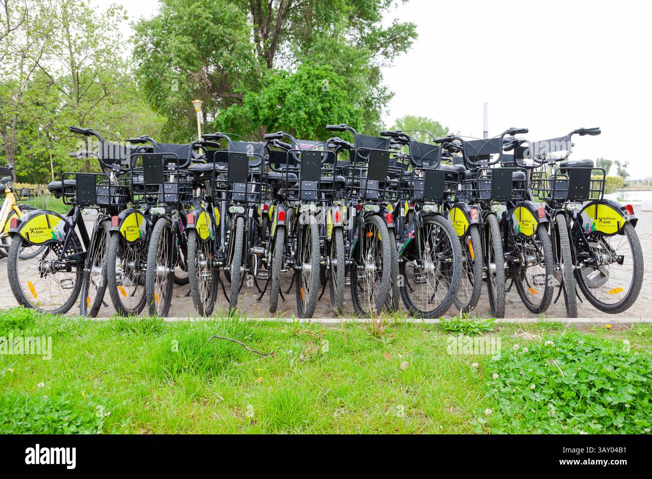 Rental bikes parked hi-res stock photography and images - Alamy