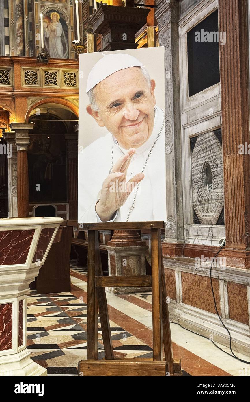 Padua, Italy. 22nd Apr, 2025. In many churches, on the main altar, the ...