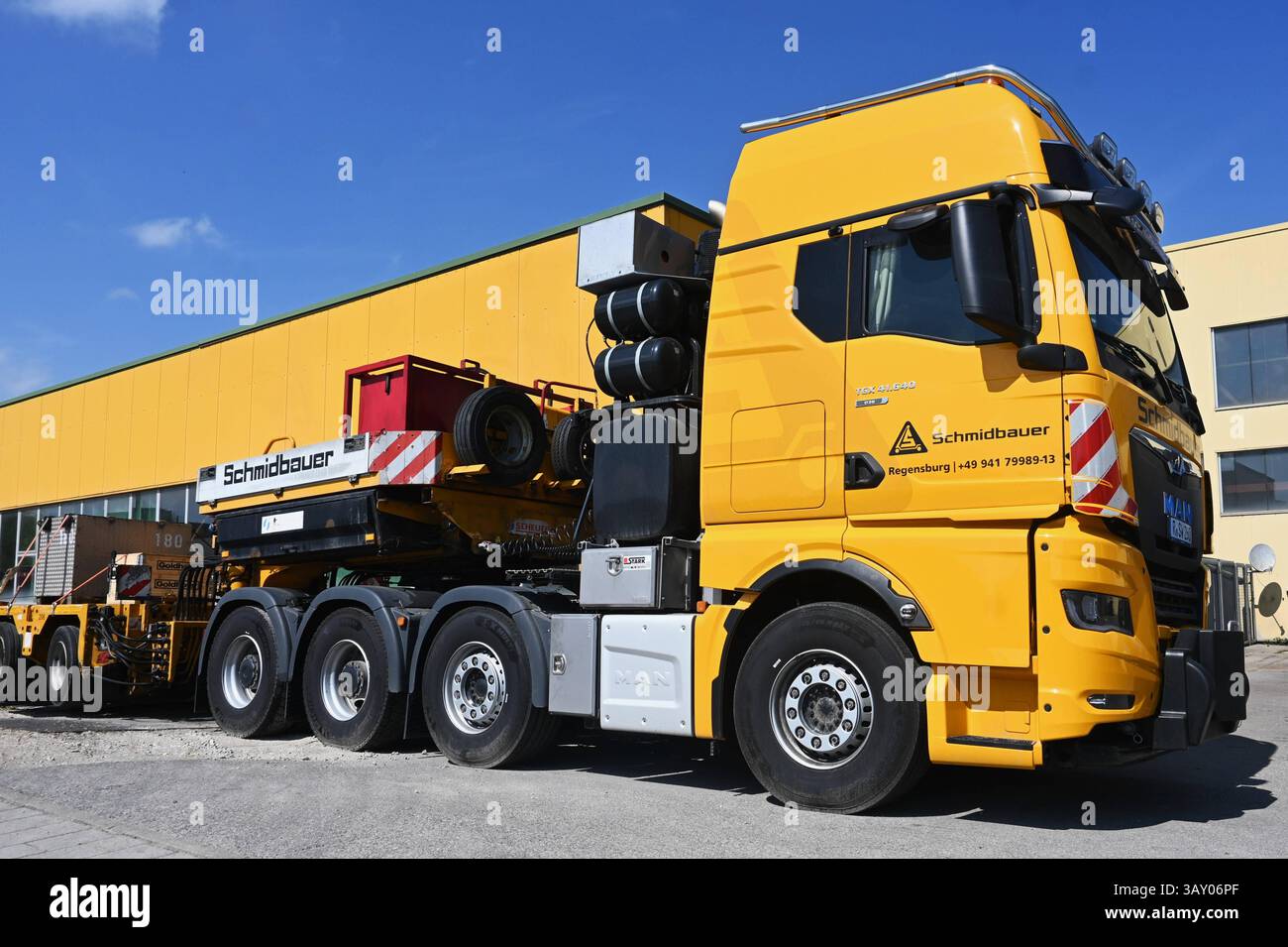 Schmidbauer Schwertransporte, MAN TGX, Schwerlast LKW ...