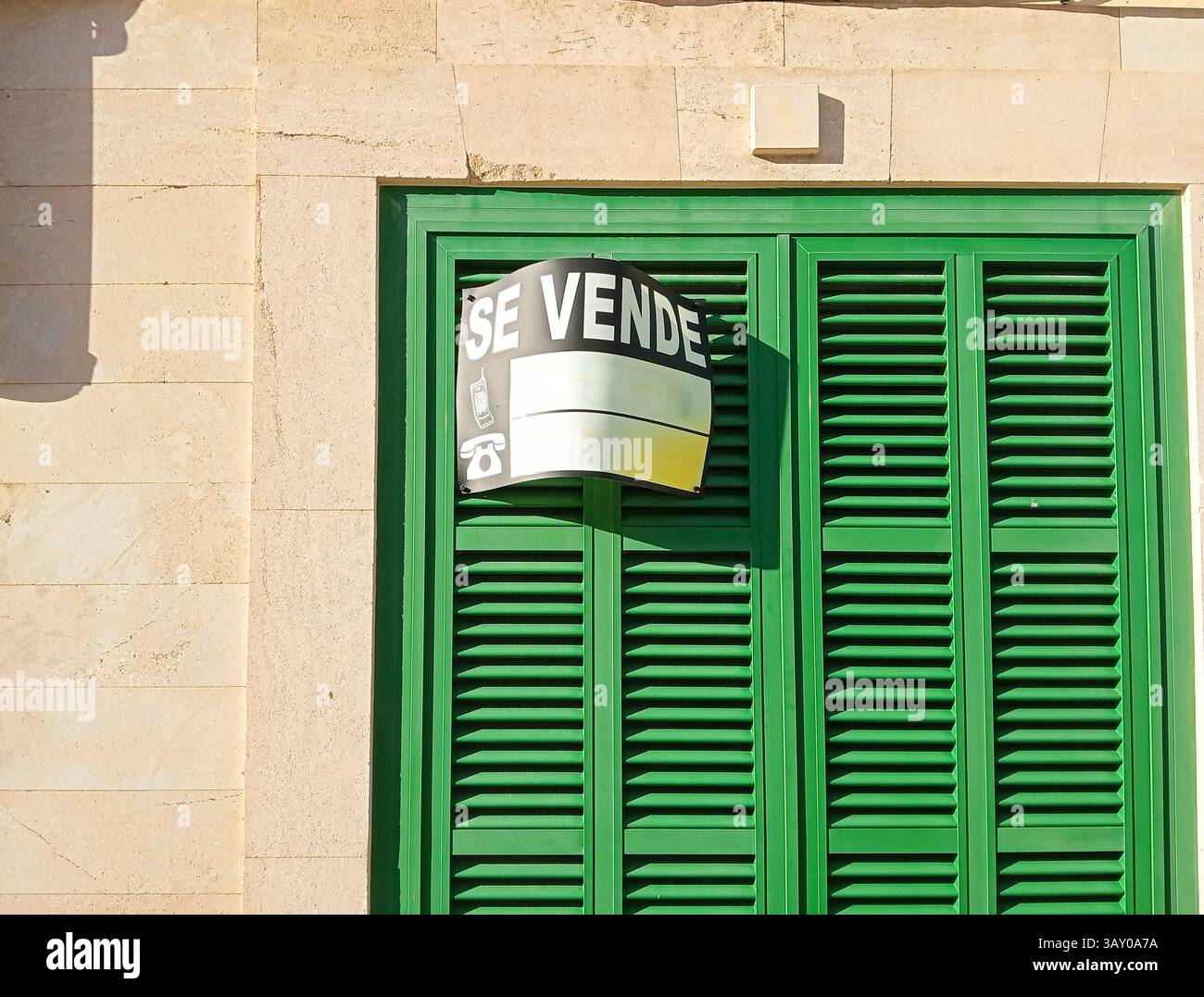 Persiana mallorquina hi-res stock photography and images - Alamy