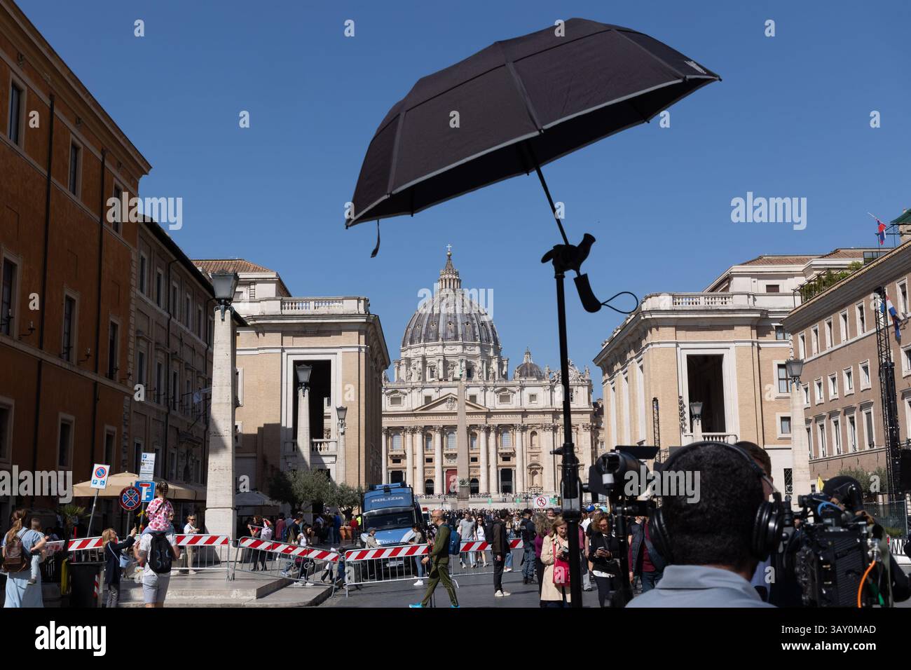 Vatican. 22nd Apr, 2025. Umbrella near St. Peter's Square the day after ...