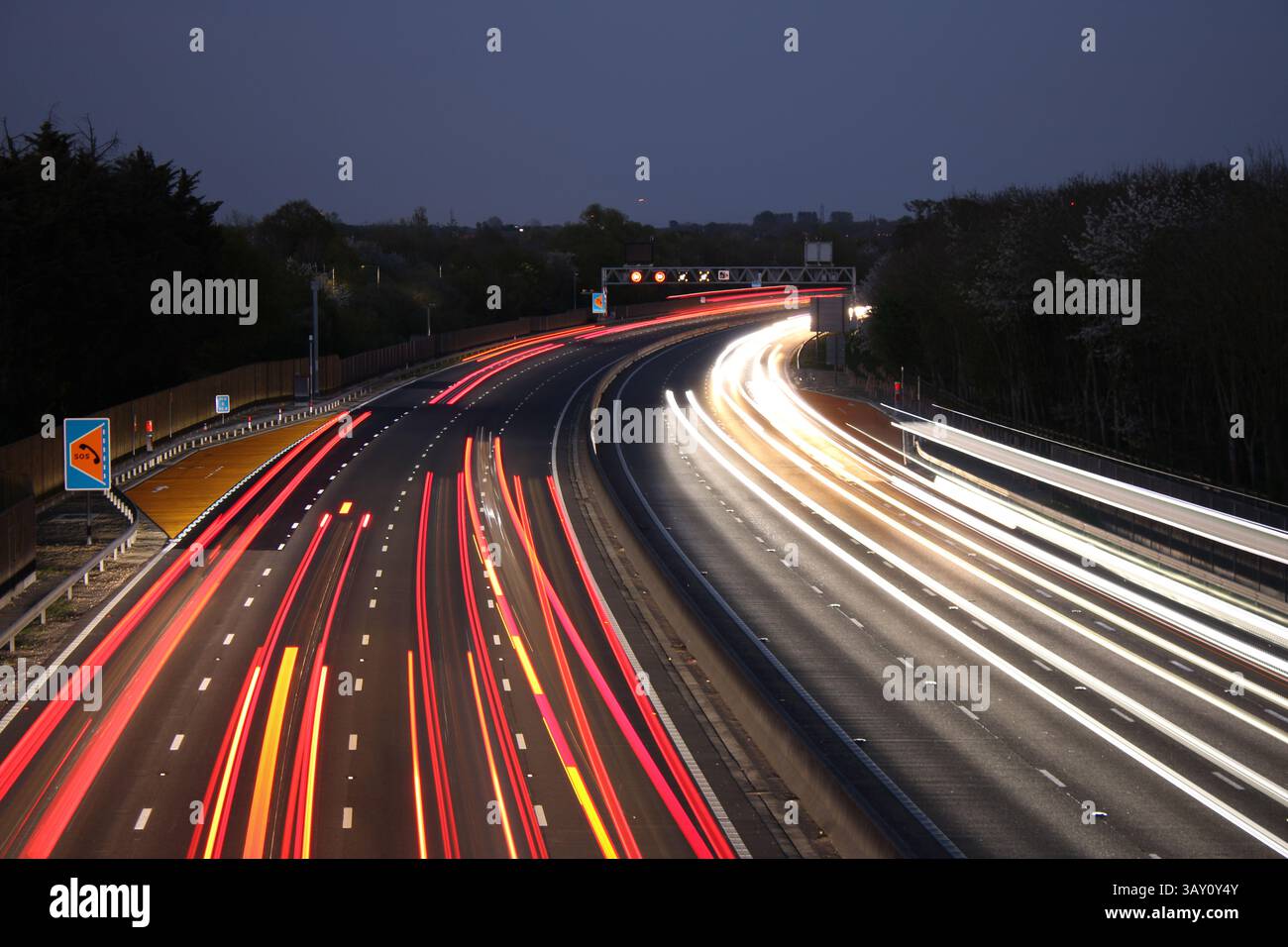 M4 Smart Motorway Lane closure ahead warning Stock Photo - Alamy
