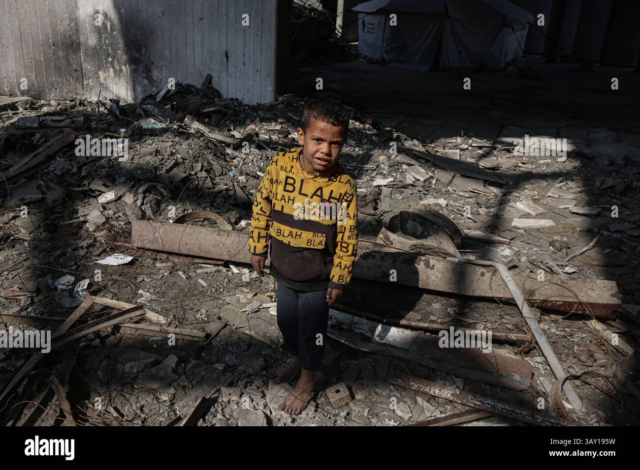 Displaced Palestinian families continue their daily lives in makeshift ...