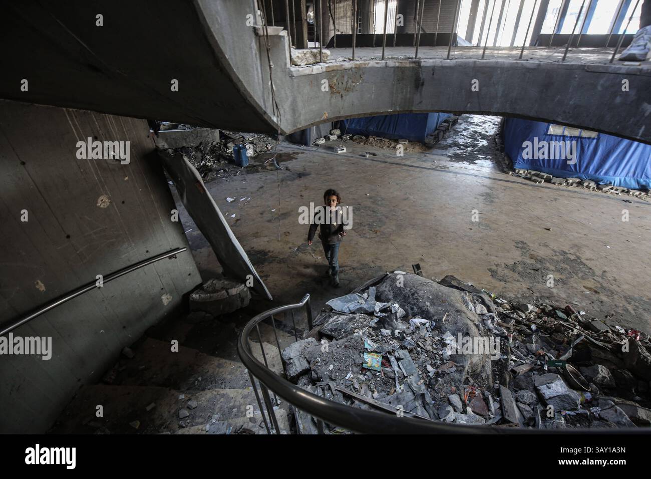 Displaced Palestinian families continue their daily lives in makeshift ...