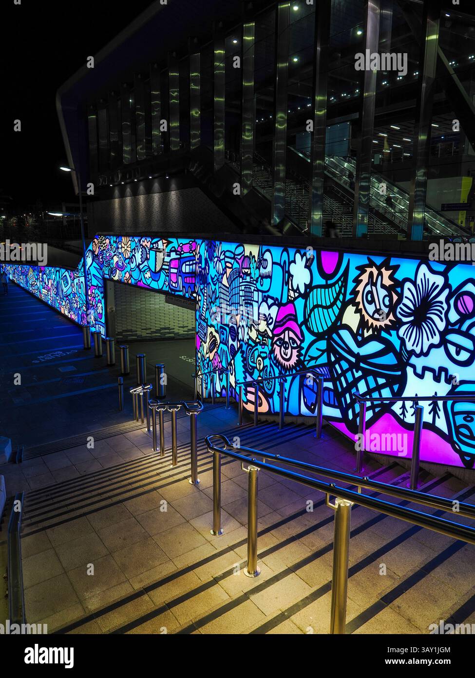 Reading Station Hill Mural, Reading Railway Station, Reading, Berkshire ...