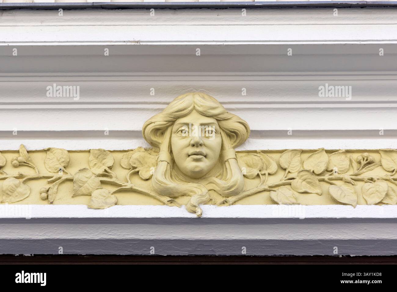 Bas Relief Art Nouveau Architectural Detail at Miklošičeva cesta 6 ...