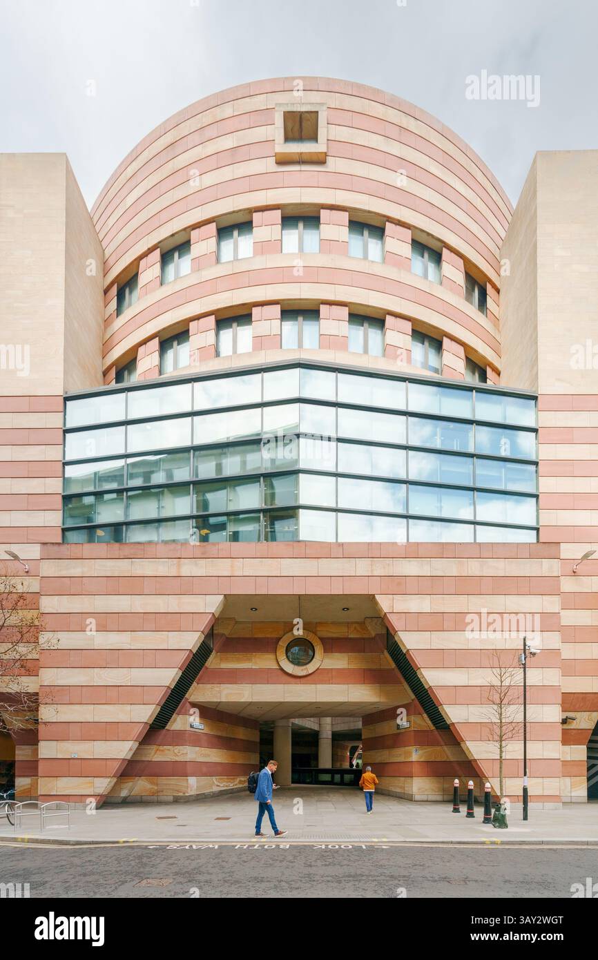 London, England, UK - No 1 Poultry office building by Stirling ...