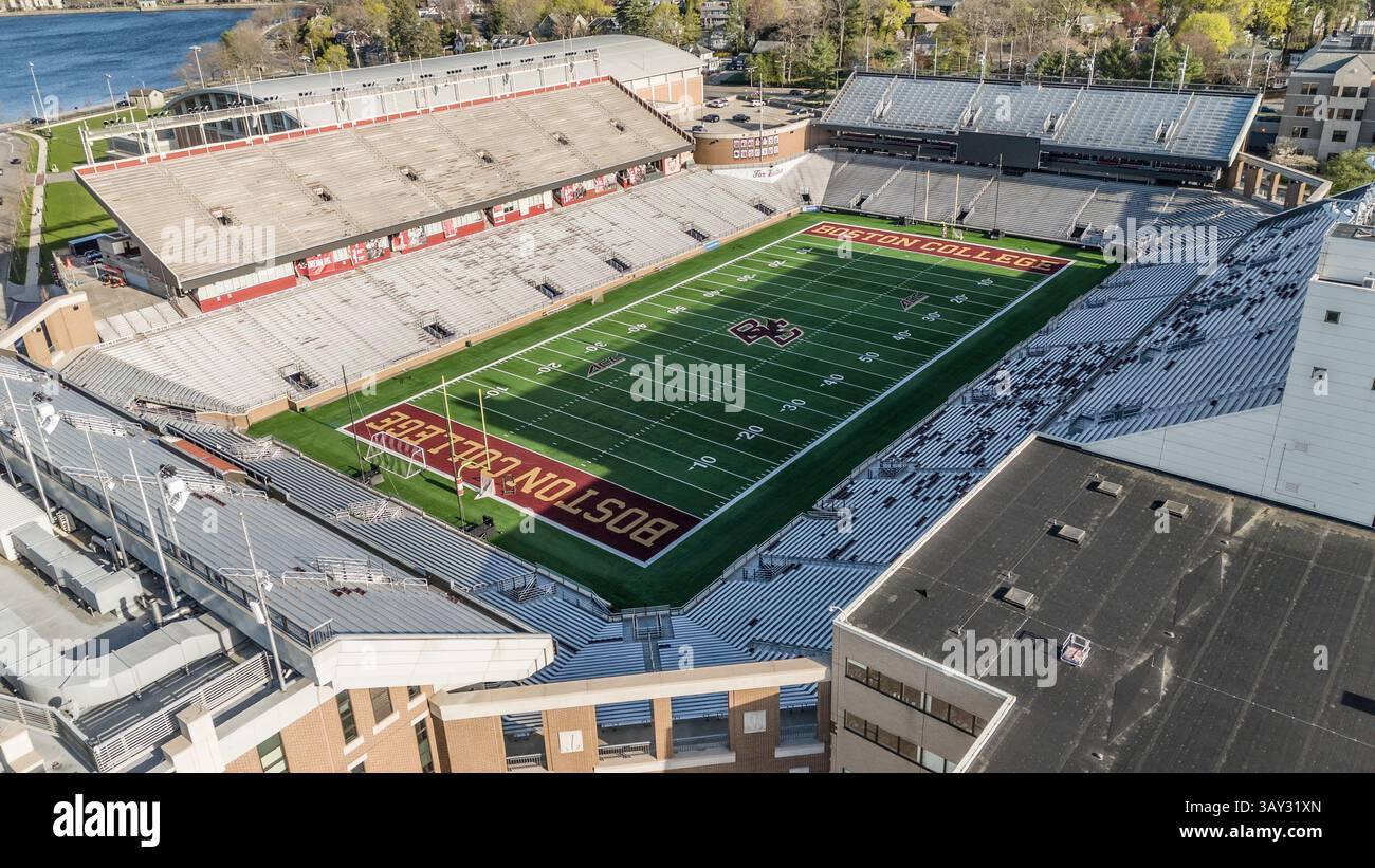 Alumni stadium aerial hi-res stock photography and images - Alamy