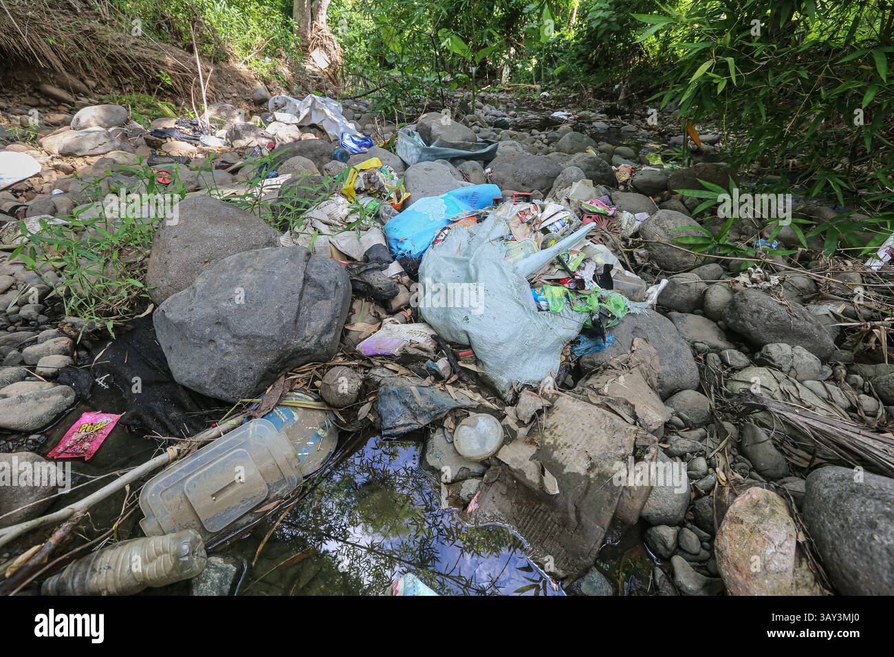 Quezon Province, Philippines. Apr 22,2025. Plastic waste, E-waste ...