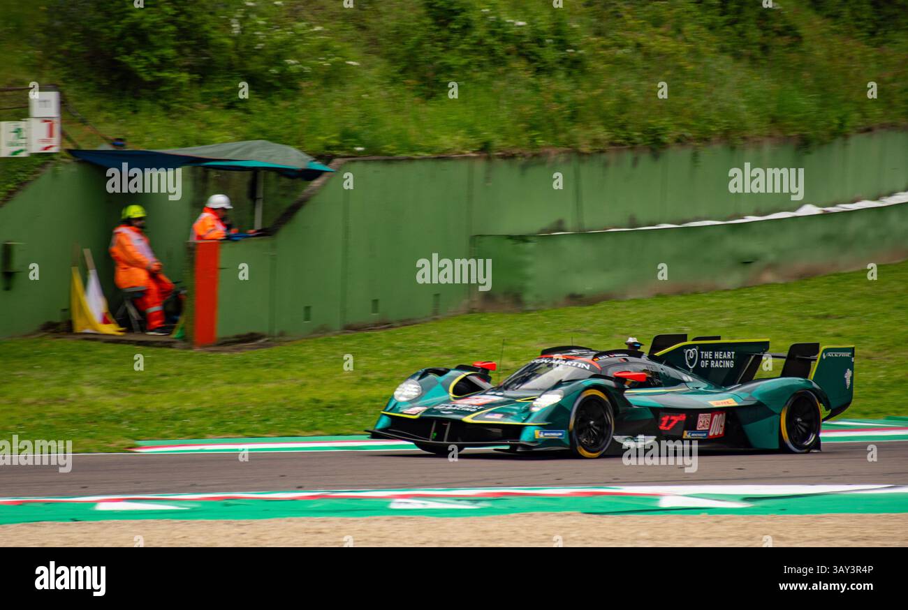 Aston martin valkyrie wec 2025 hi-res stock photography and images - Alamy