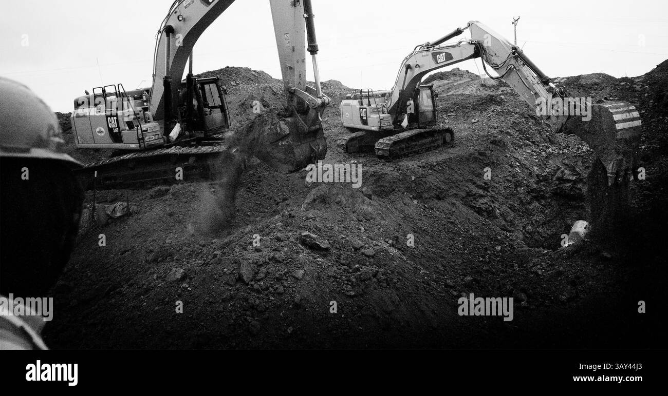 Dakota access pipeline protest 2016 Black and White Stock Photos ...