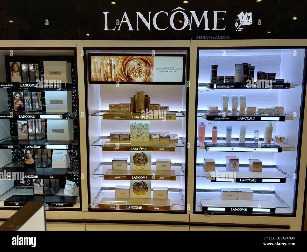 Lancome store hi-res stock photography and images - Alamy