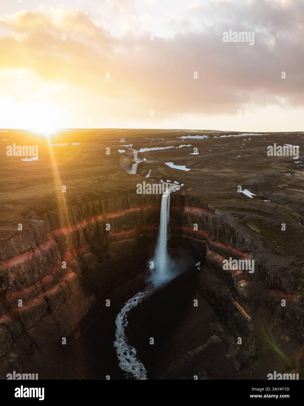 Waterfall drone red rock canyon hi-res stock photography and images - Alamy