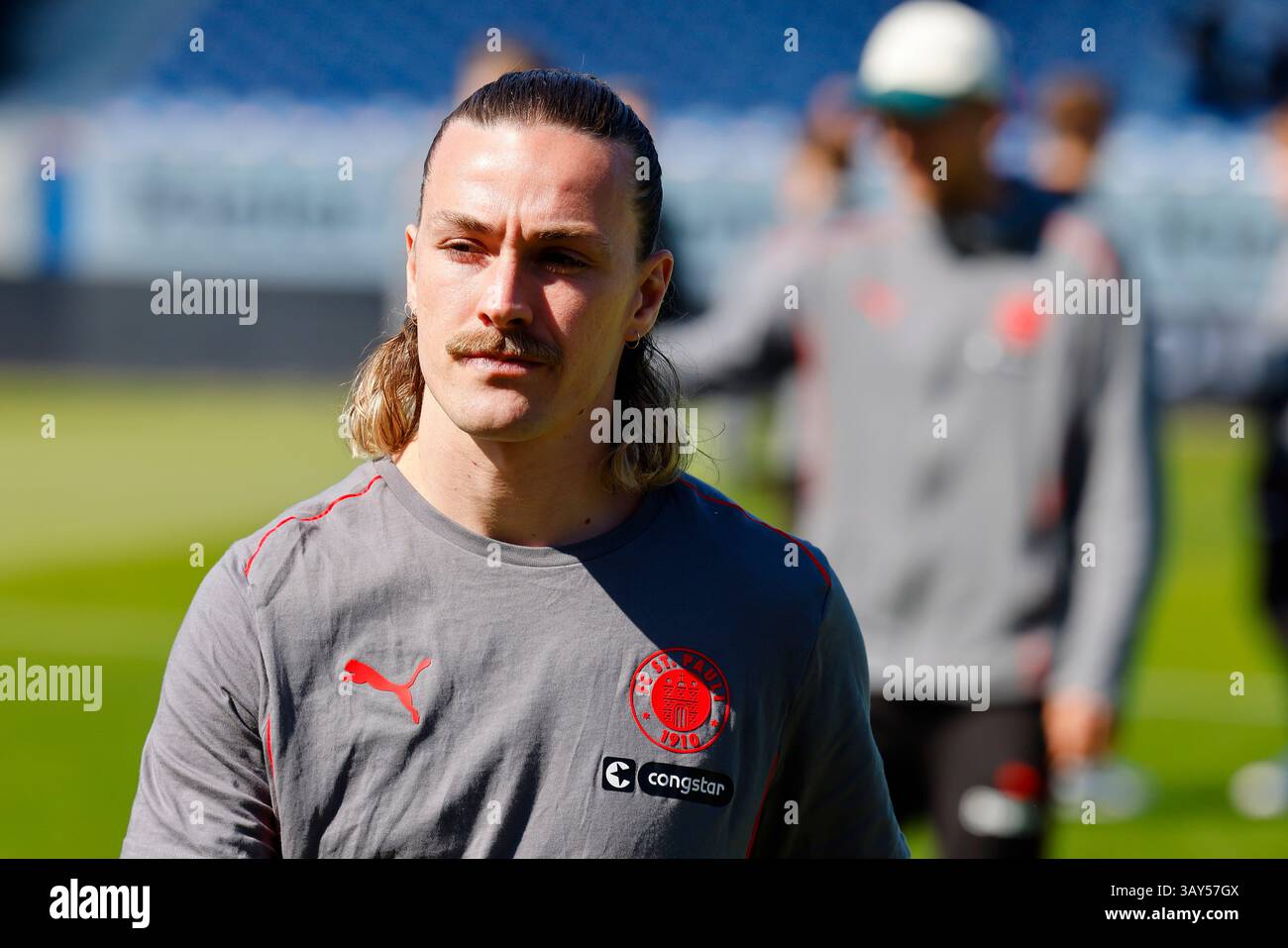 Kiel, Germany. 12th Apr, 2025. Soccer: Bundesliga, Holstein Kiel - FC ...