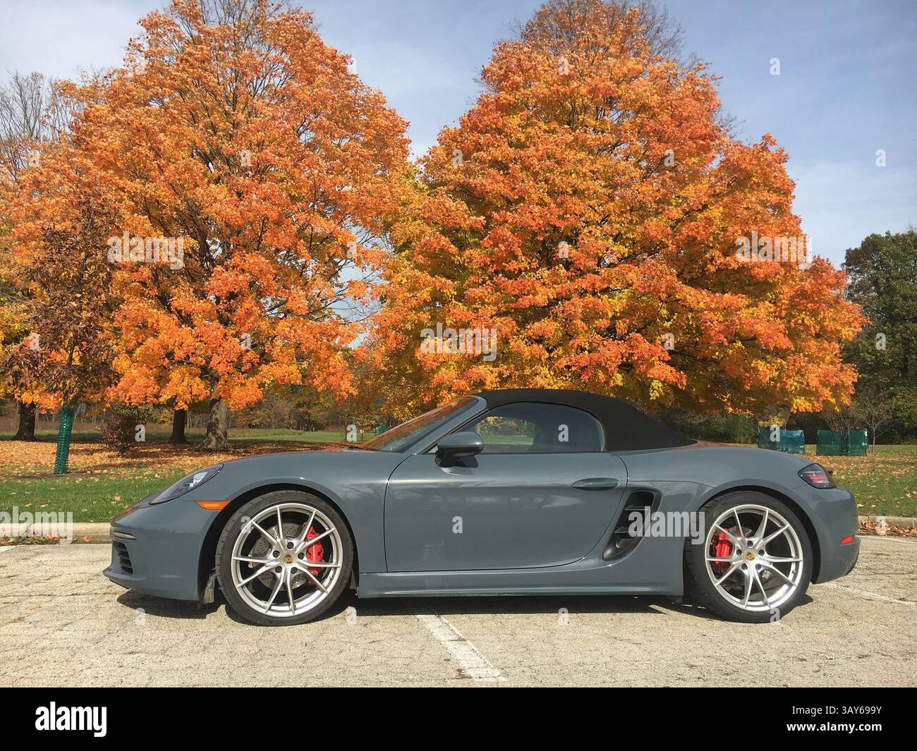 October 31, 2016 - USA - 2017 Porsche 718 Boxster S ditches the 3.4 ...