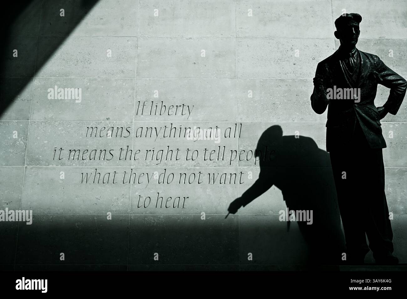 Orwell with shadow hi-res stock photography and images - Alamy