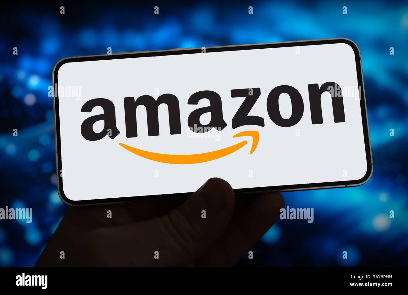 On tech logo hi-res stock photography and images - Alamy