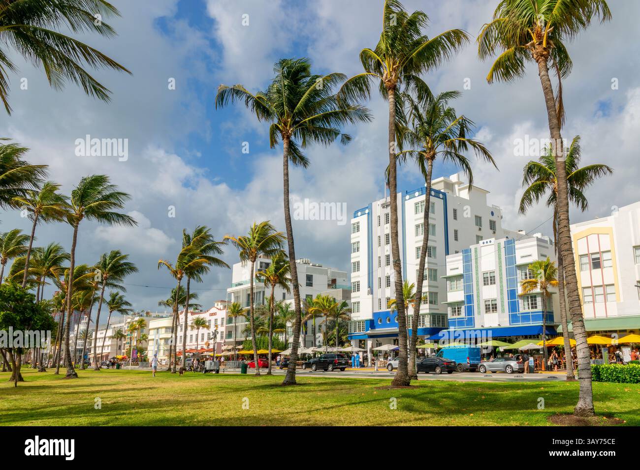Historic ocean drive in miami hi-res stock photography and images - Alamy