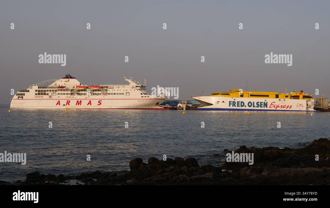 Ferries Volcan de Taburiente and Bencomo Express at Los Cristianos ...
