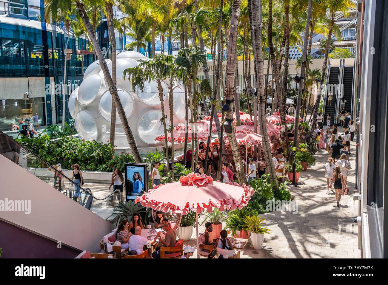 Design District in South Miami - Buckminster Fuller's Fly's Eye Dome ...