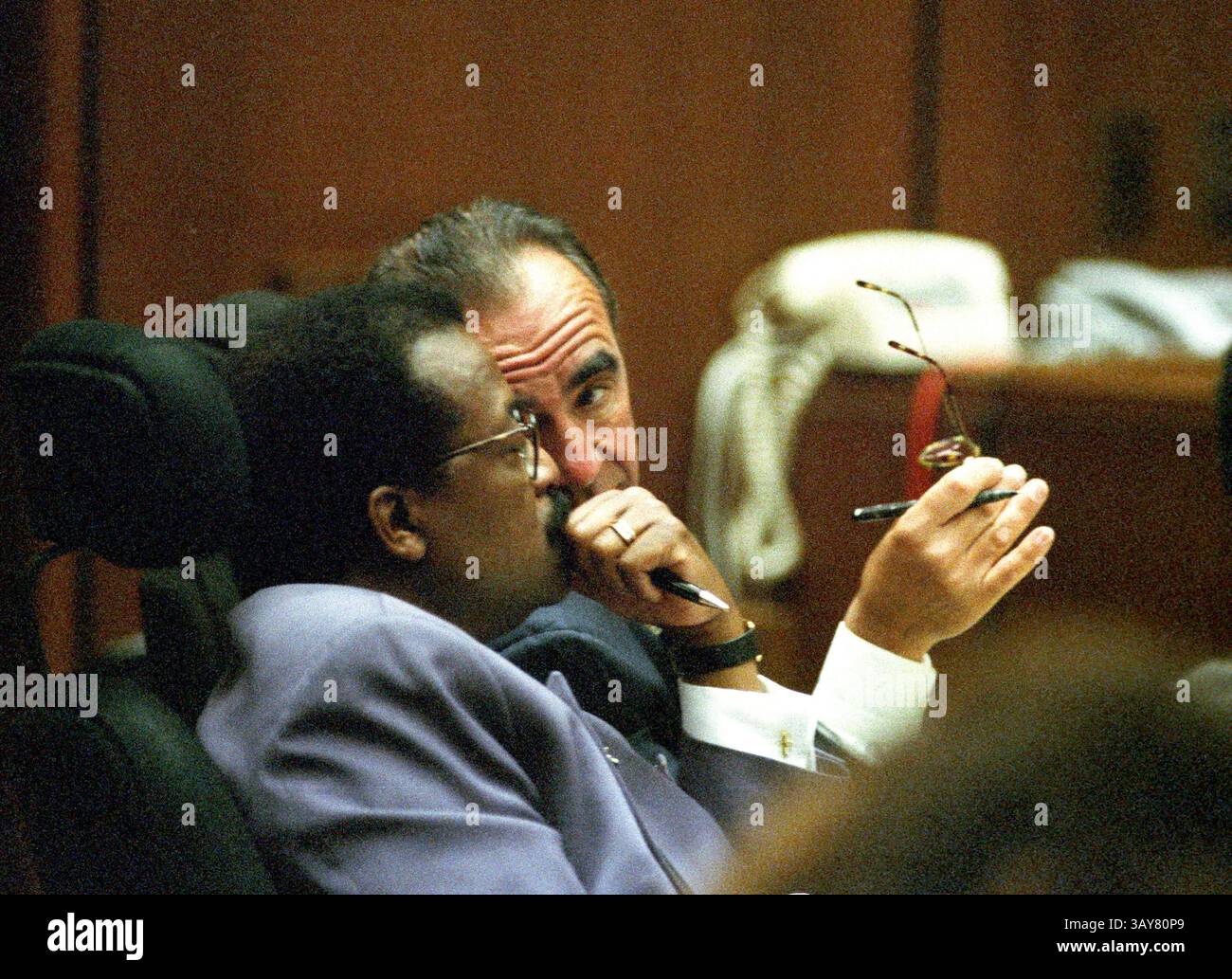 Robert shapiro and johnnie cochran, jr hi-res stock photography and ...