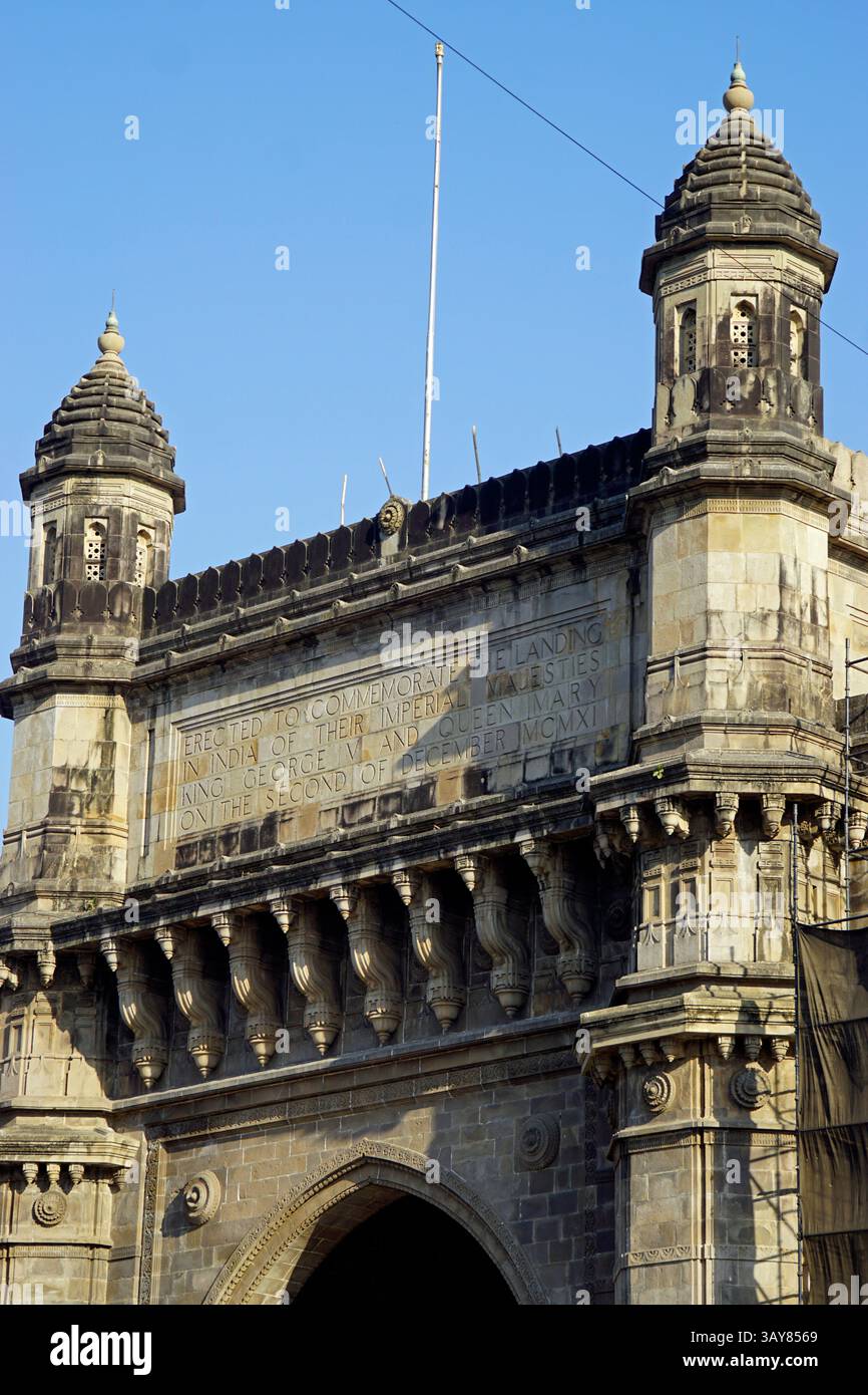 great gate of india monument in india Stock Photo - Alamy