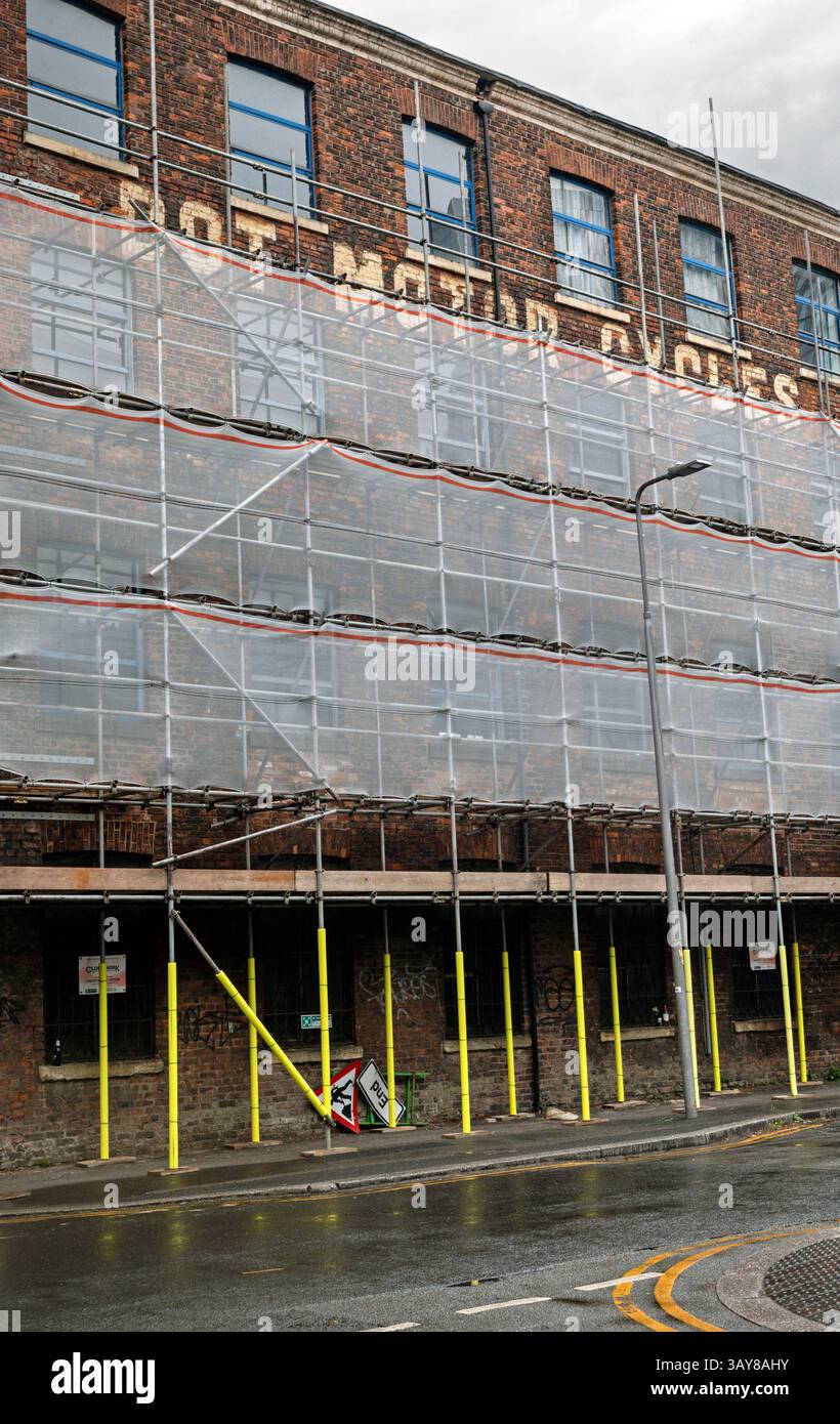 Dot cycle and motor manufacturing company hi-res stock photography and ...