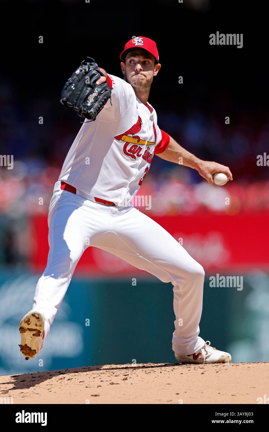 ST. LOUIS, MO - APRIL 16: St. Louis Cardinals pitcher Steven Matz (32 ...