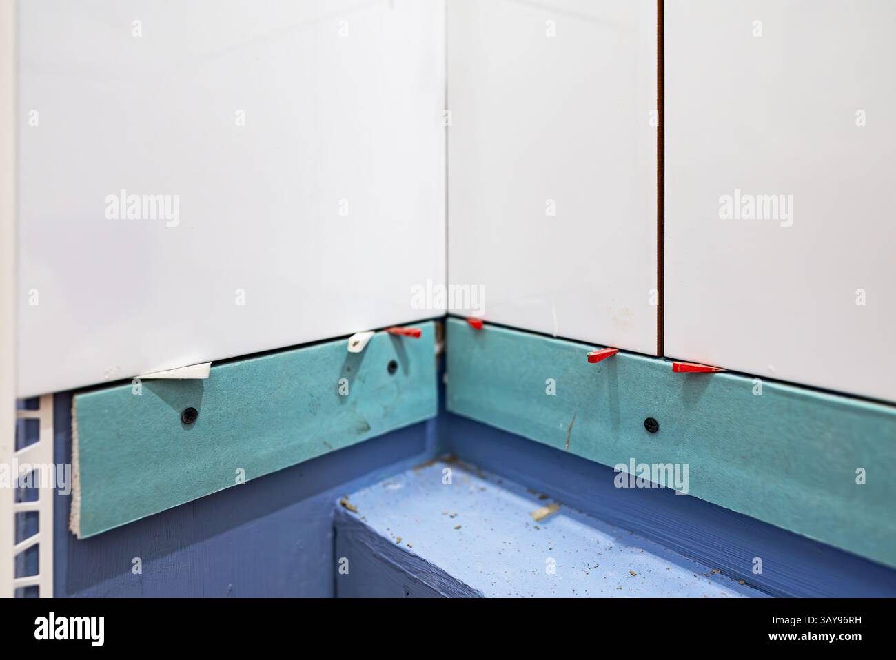 Freshly laid bathroom tiles hi-res stock photography and images - Alamy