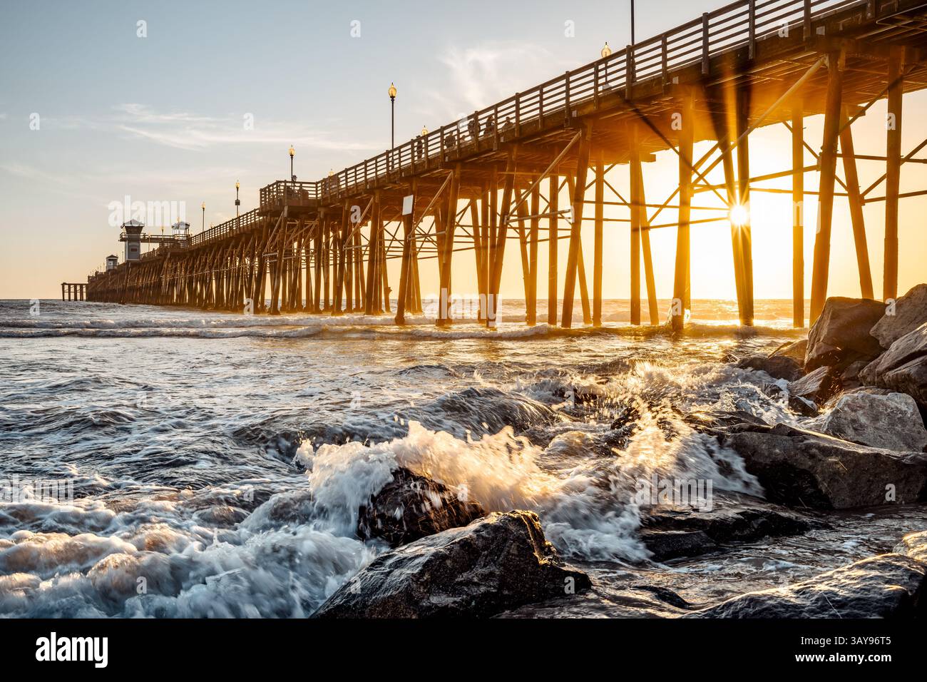 Sunset pacific beach pier hi-res stock photography and images - Alamy