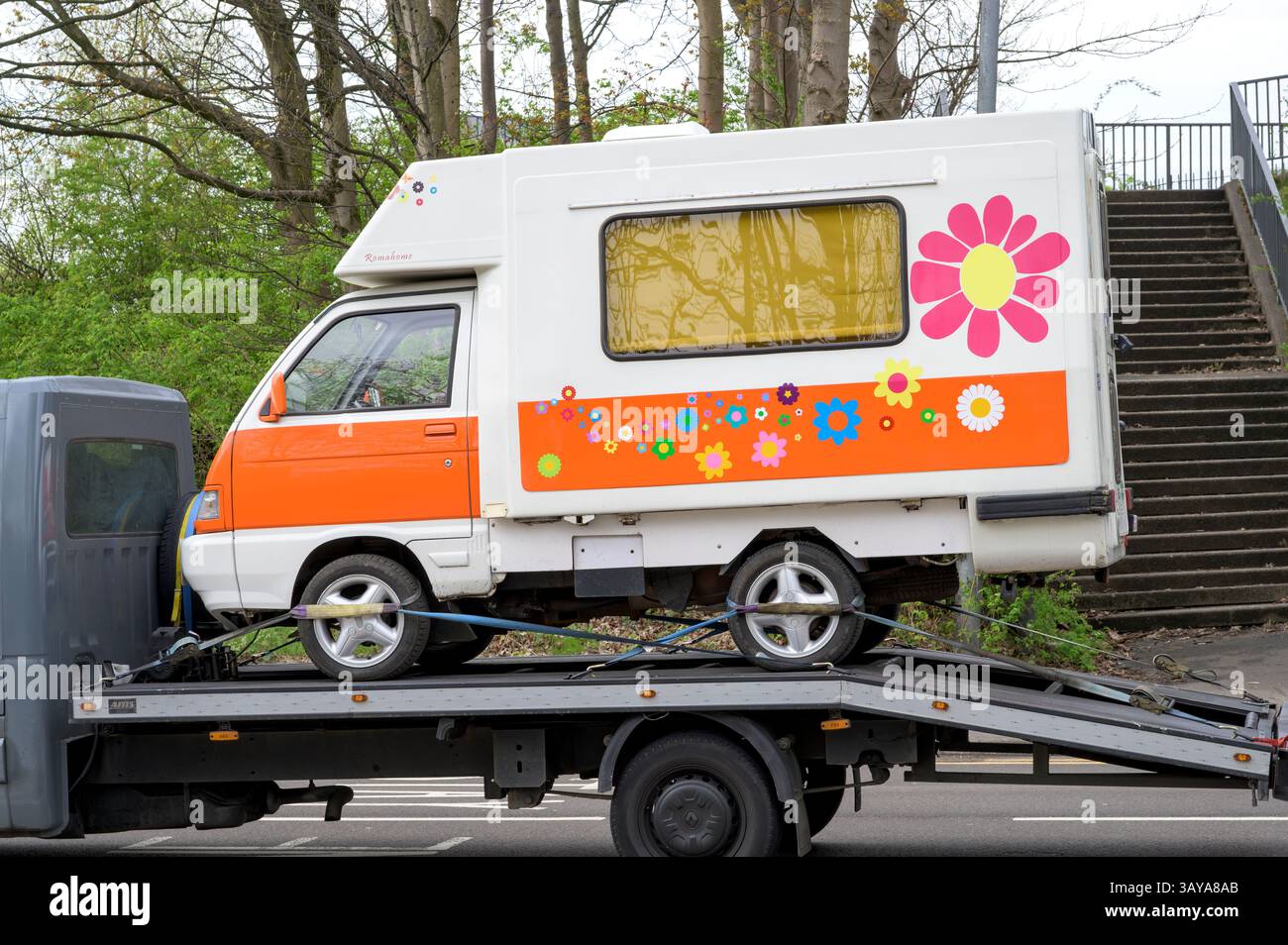 Susan calman helen mirren campervan hi-res stock photography and images ...