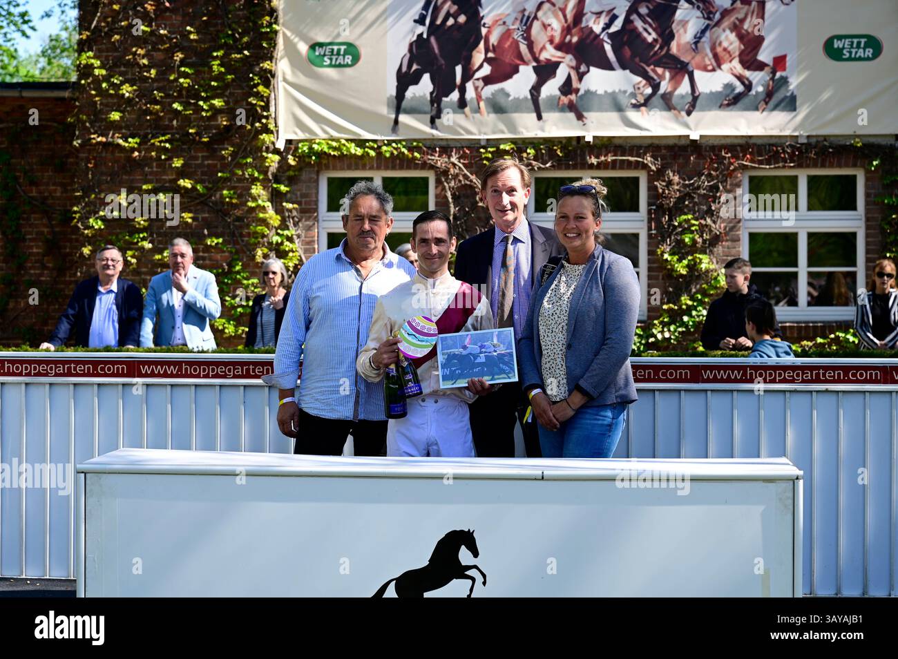 Volker Schleusner, Rene Piechulek, Gerhard Schöningh und Anna ...
