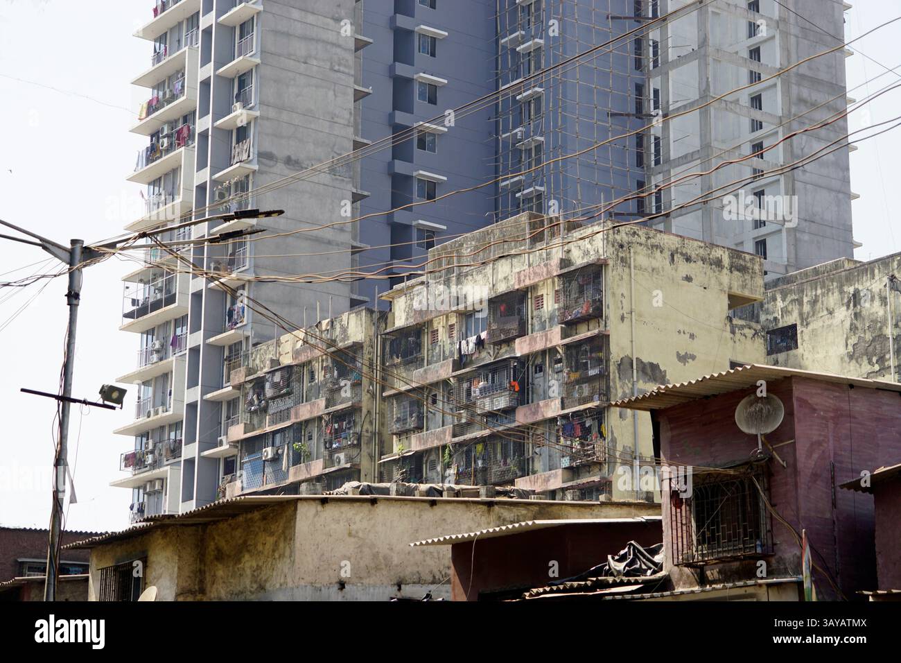 housing area at the dharavi slum in mumbai in india Stock Photo - Alamy