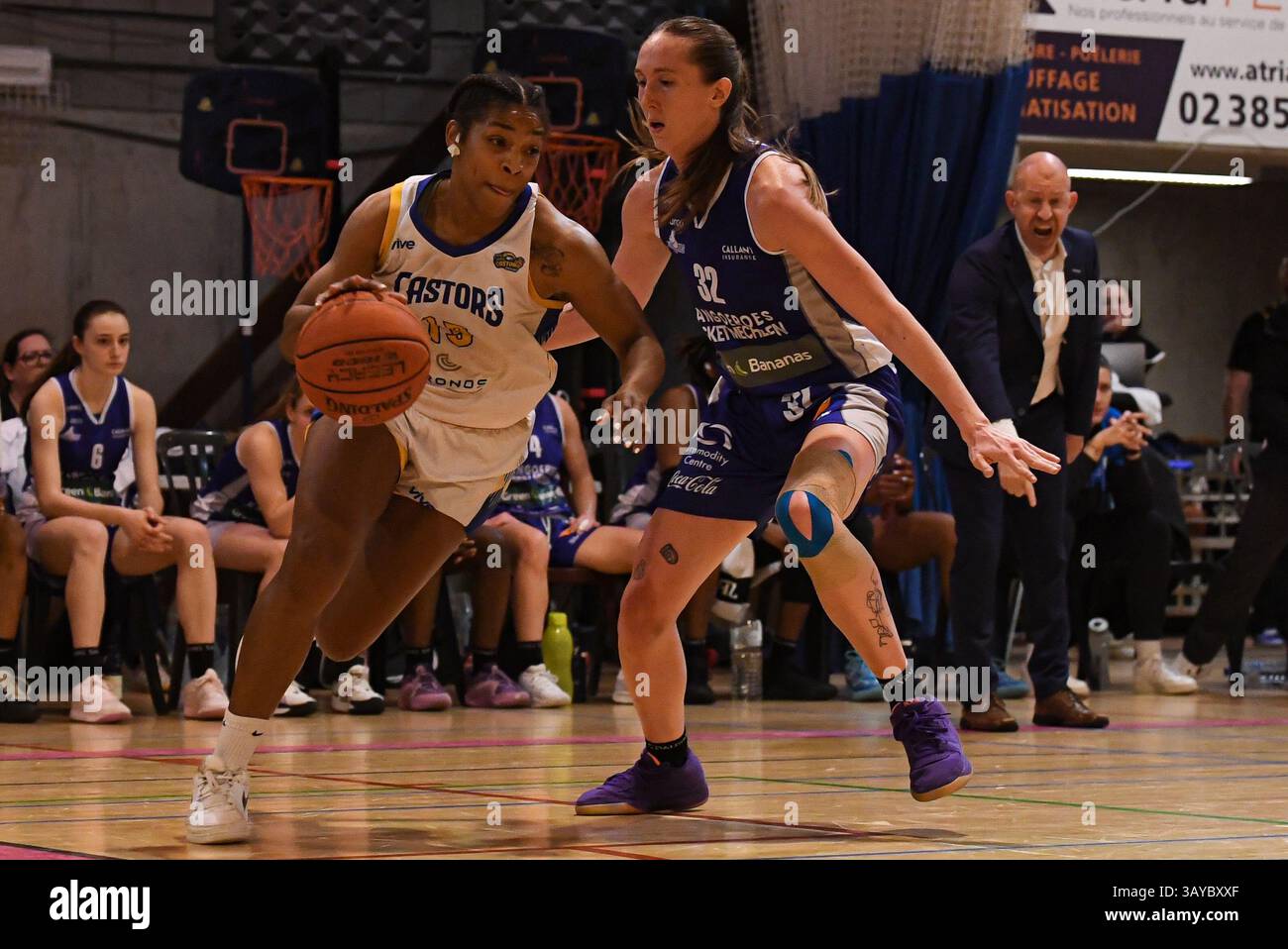 Castors' Marcia Da Costa and Mechelen's Leigha Brown pictured in action ...