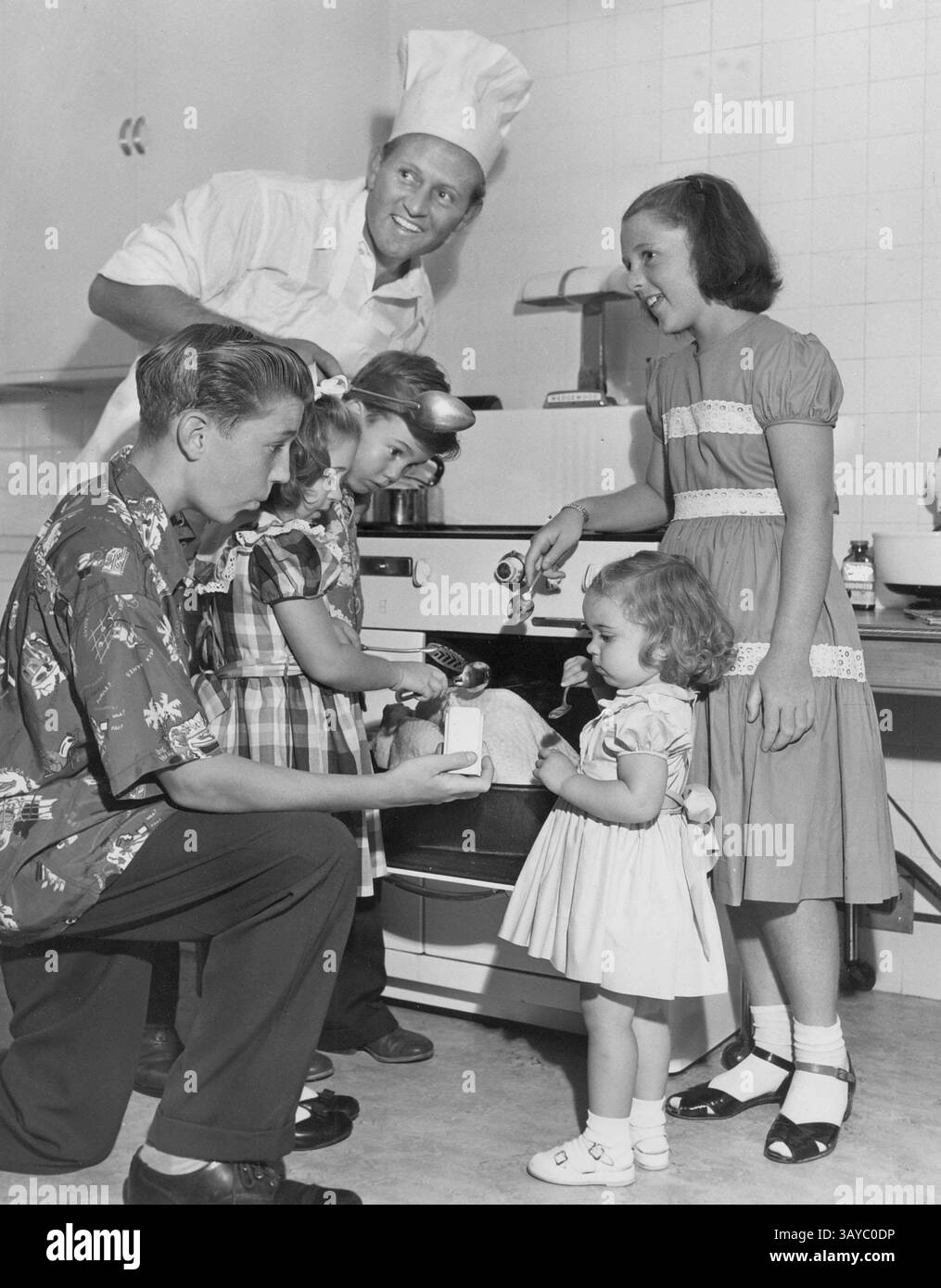 May 27, 2010 - ART LINKLETTER WITH CHILDREN ARTHUR JACK LINKLETER ...