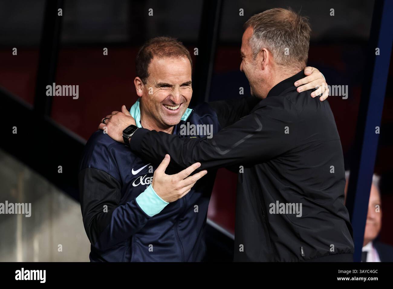 Jagoba Arrasate, head coach of RCD Mallorca greets Hansi Flick, head ...