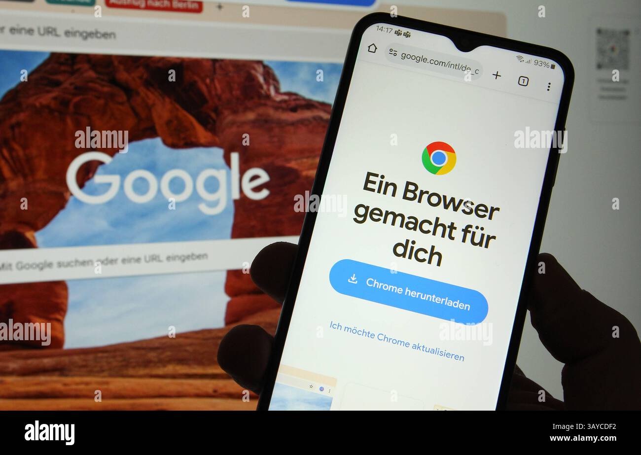 Auf einem Laptop wurde der Webbrowser Google Chroome mit der Suchmaschine Google geöffnet. Davor ...